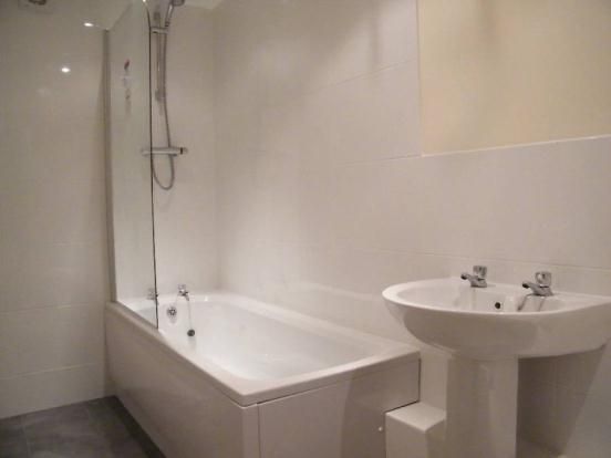 2-bedroom End of Terrace for rent in Denbigh LL16, Chapel Street. Pid ...