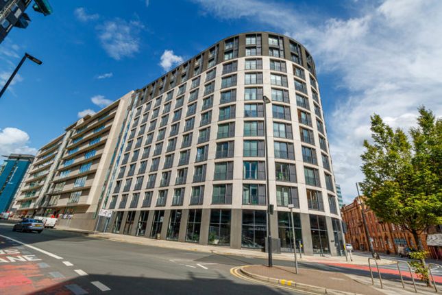 1 bed flat for sale in Piccadilly Place, Manchester M1 - Zoopla