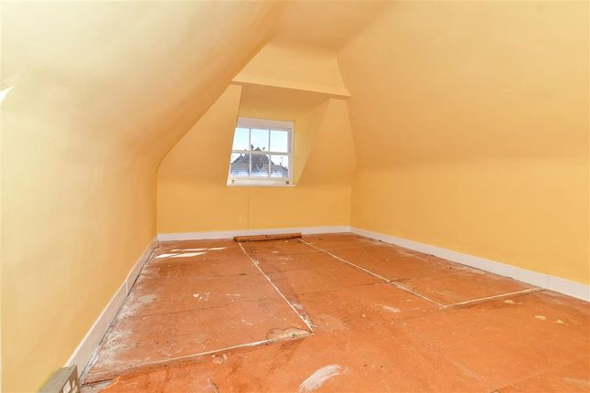 Middle Wall, Whitstable, Kent CT5, 2 bedroom detached house for sale ...