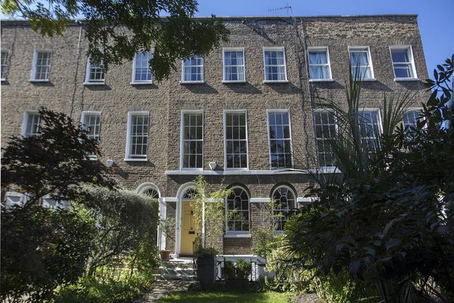 Homes for Sale in Graces Road, London SE5 - Buy Property in Graces Road ...