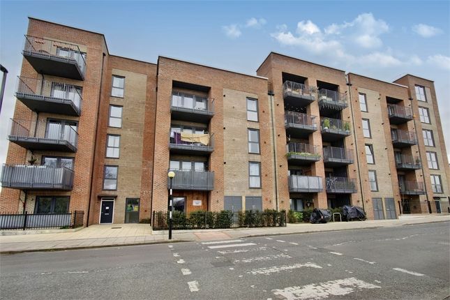 Havelock Road Southall Greater London Ub2 2 Bedroom Flat For Sale