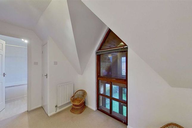 Brayton Court, Shenley Lodge, Milton Keynes MK5, 3 bedroom link ...