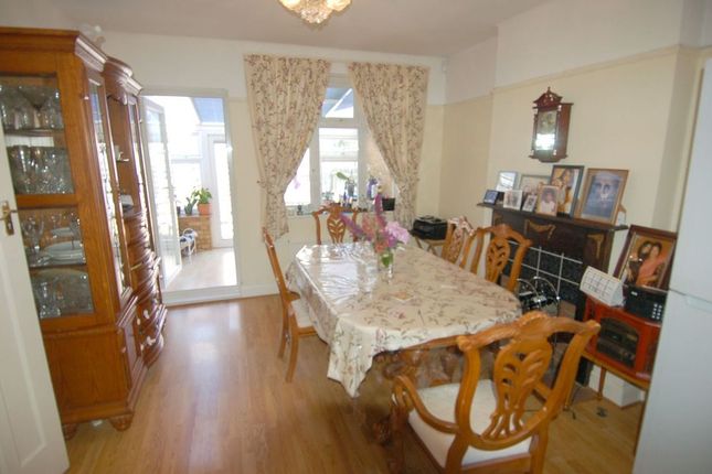 5 bed detached house for sale in Hatherop Road, Hampton TW12 - Zoopla