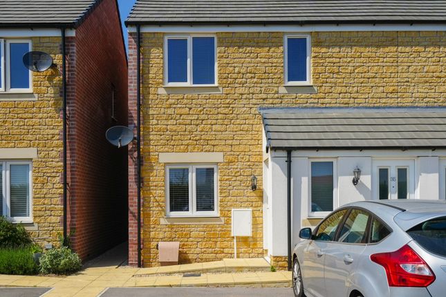 Macdonald Lane, Witney OX29, 1 bedroom flat for sale - 64854224 ...