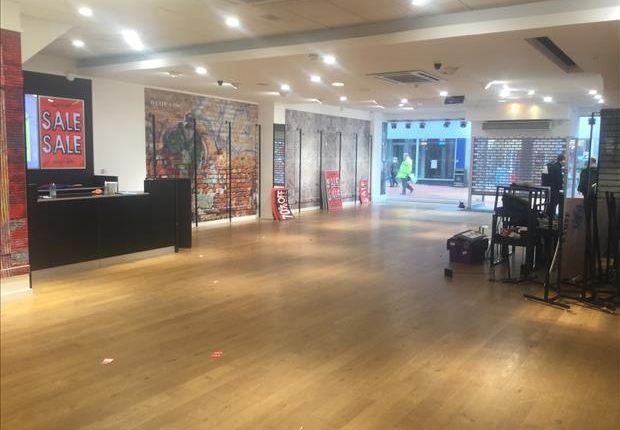 23-24 Hope Street, Wrexham LL11, retail premises to let - 59233376 ...