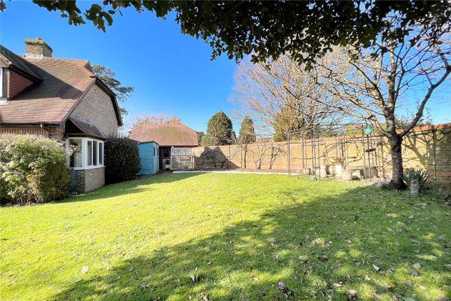 East Drive, Ham Manor, Angmering, West Sussex BN16, 4 bedroom detached ...