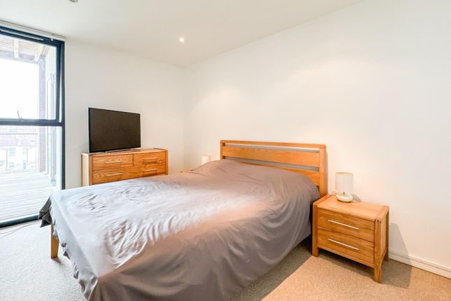 Airpoint, Skypark Road, Bedminster, Bristol BS3, 2 bedroom flat for ...