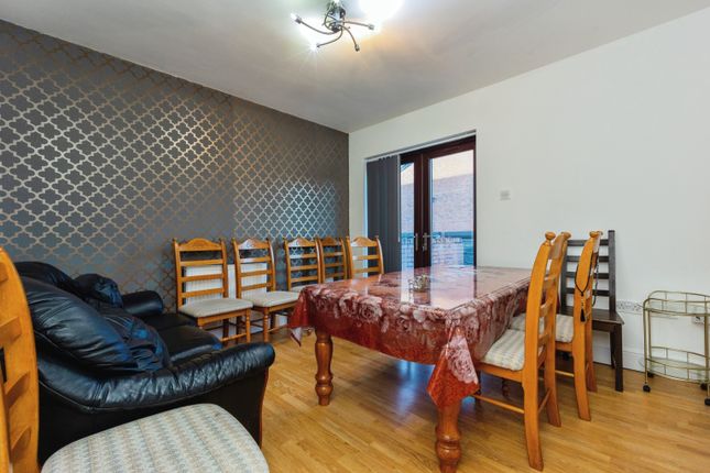 Slade Grove, Manchester M13, 6 bedroom semi-detached house for sale ...