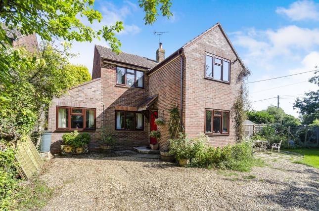 4 Bed Detached House For Sale In Woodlands Southampton Hampshire So40