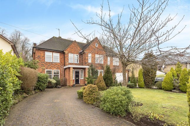Houses for Sale in The Rise, Elstree, Borehamwood WD6 - The Rise ...