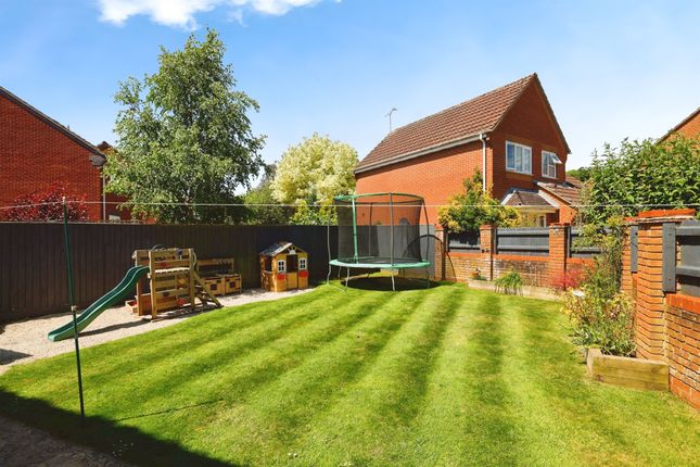 Cowslip Close Devizes Sn10 3 Bedroom Detached House For Sale