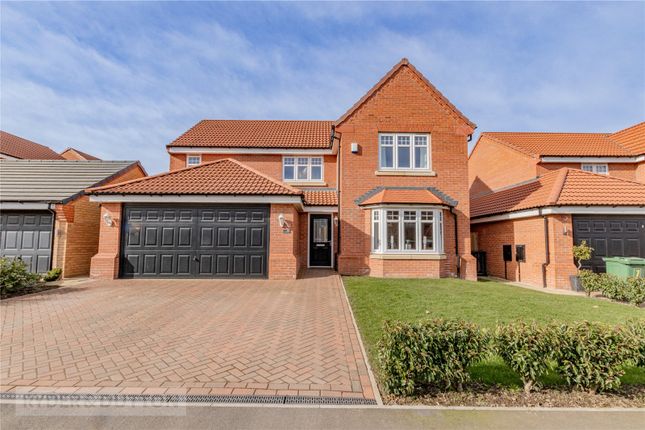 Highfield Close, Fixby, Huddersfield, West Yorkshire HD2, 4 bedroom ...