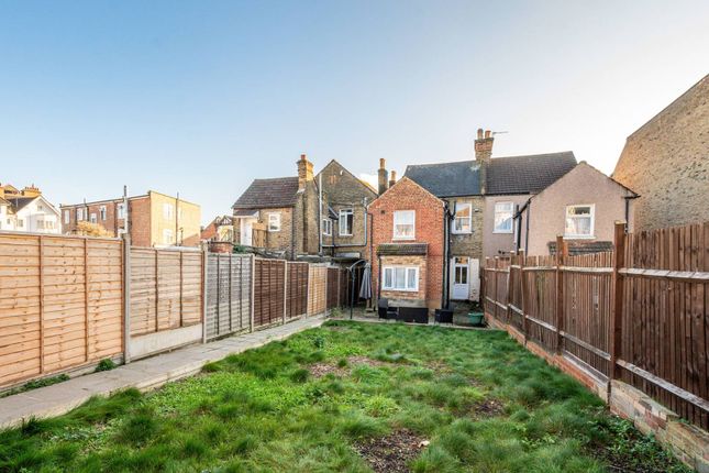 Perry Vale, Forest Hill, London SE23, 3 bedroom end terrace house for ...