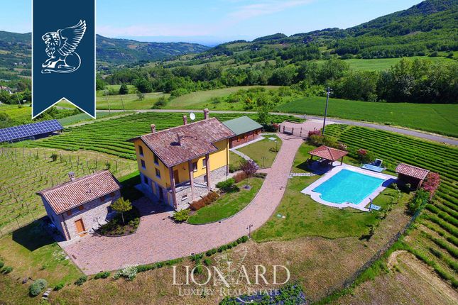 Morfasso, Piacenza, Emilia Romagna, 14 bedroom villa for sale ...