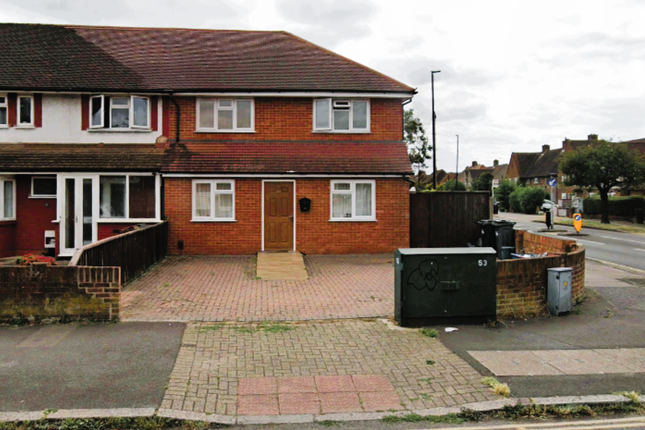 Hampton Lane, Hanworth, Feltham TW13, 4 bedroom end terrace house for ...