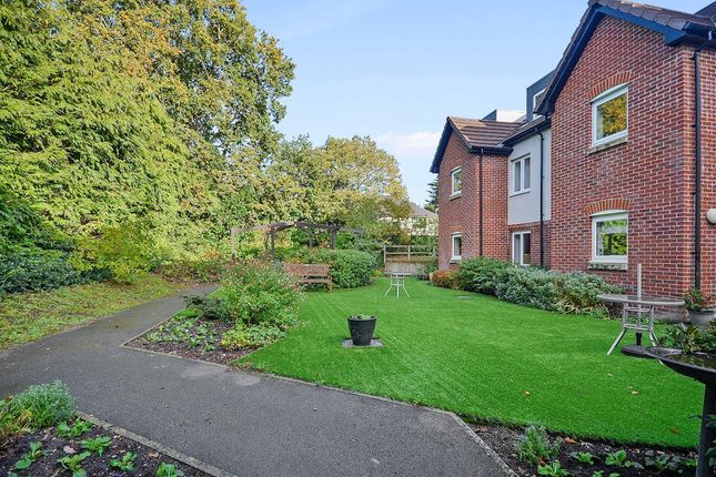 Cherret Court, Ferndown, Dorset BH22, 2 bedroom flat for sale ...