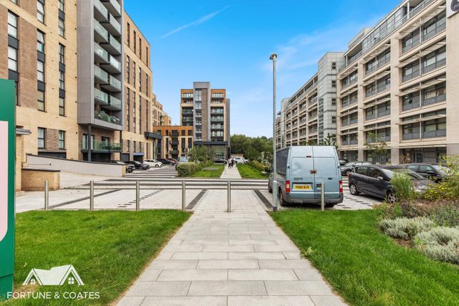 2 bed flat for sale in Edinburgh Gate, Harlow CM20 - 67997070 - Zoopla