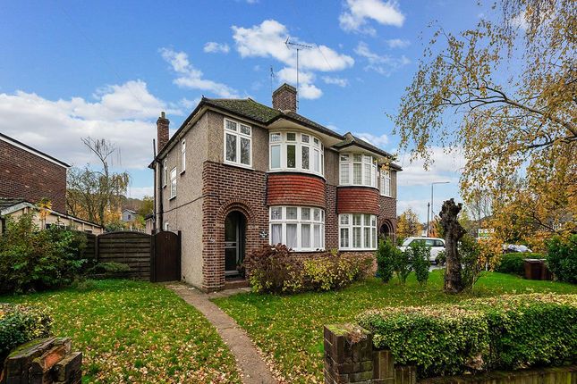 Kings Head Hill, North Chingford E4, 3 bedroom semi-detached house for ...