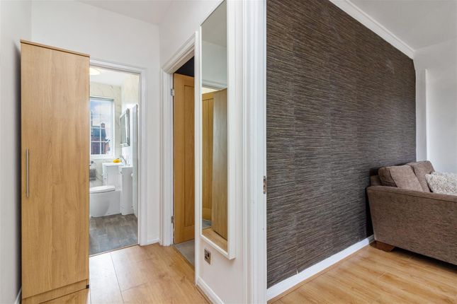 Grand Drive, London SW20, 2 bedroom flat for sale - 65102894 ...