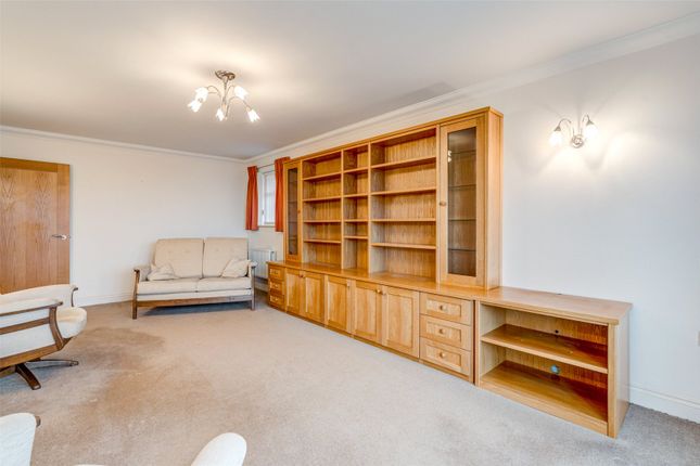 Glynde House, 4 West Parade, Worthing, West Sussex BN11, 3 bedroom flat ...