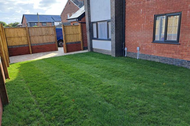 Beacon Lane, Exeter, Devon EX4, 2 bedroom flat for sale - 69429573 ...