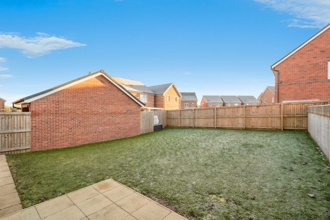 Viking Way, Hatfield, Doncaster DN7, 4 bedroom detached house for sale ...