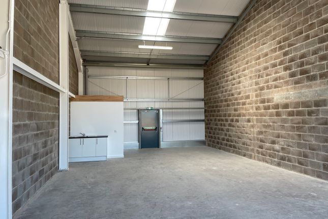Broughty Ferry Trade Park, 10 Tom Johnston Road, Dundee DD4, industrial to let - 62523648 ...