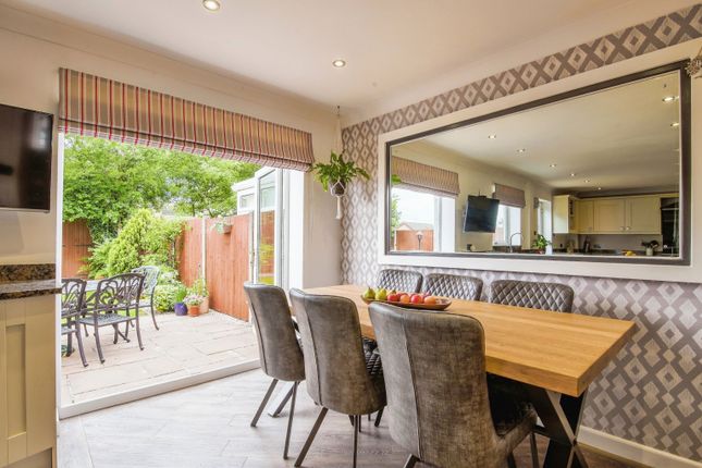 Weavers Road, Quedgeley, Gloucester GL2, 4 bedroom semi-detached house ...