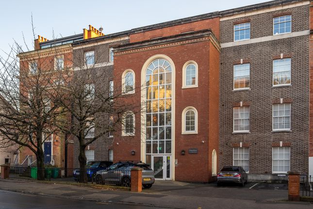 Clinton Terrace, Derby Road, Nottingham NG7, 3 bedroom flat for sale ...