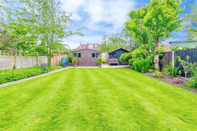 East Way, Croydon CR0, 4 bedroom semi-detached house for sale ...