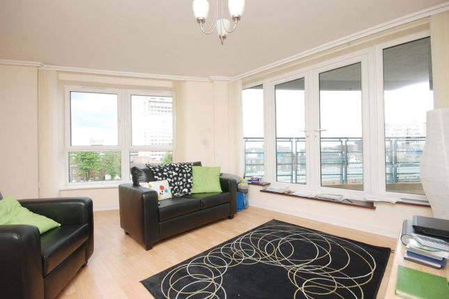 Station Approach, Woking GU22, 2 bedroom flat for sale - 69528029 ...