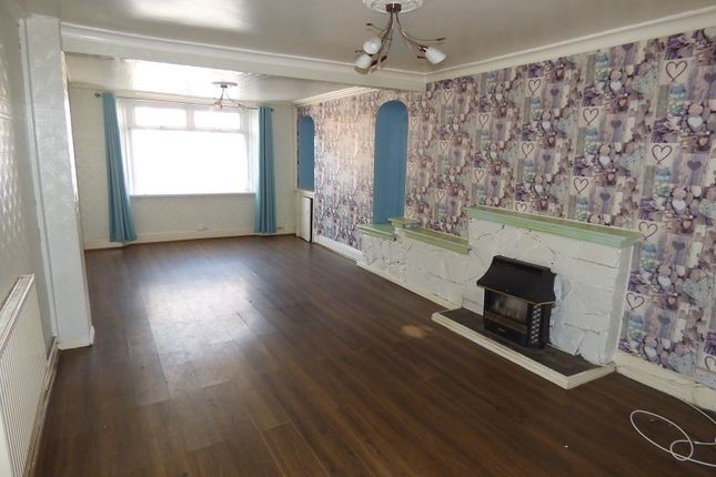 7 Briton Ferry Road, Melyn, Neath. SA11, 3 bedroom terraced house for ...