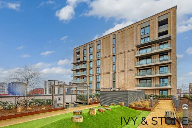 Effra Gardens, 25 Silvertown Way, London, Greater London E16, 1 bedroom ...