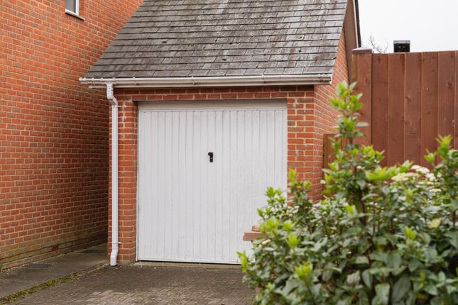 Burrage Road, Redhill RH1, 4 bedroom semi-detached house for sale ...