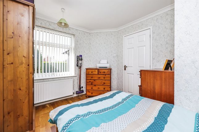 Giltbrook Crescent, Giltbrook, Nottingham NG16, 2 bedroom detached ...