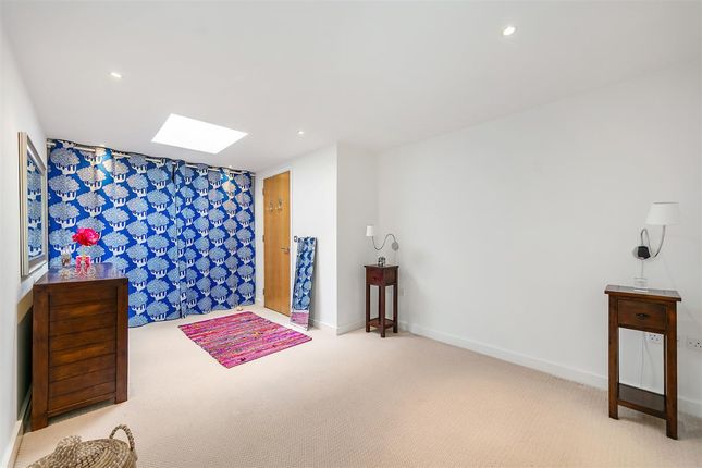 Arcadian Place, London SW18, 1 bedroom flat for sale - 52355103 ...