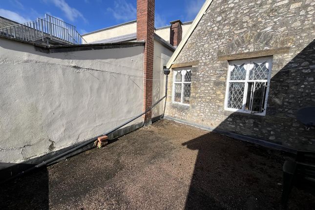 Trinity Square, Axminster, Devon EX13, 1 bedroom flat to rent ...