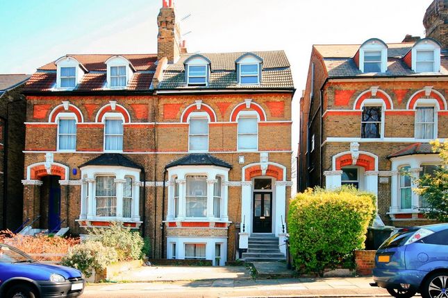 2 bed flat to rent in Pepys Road, London SE14 - Zoopla