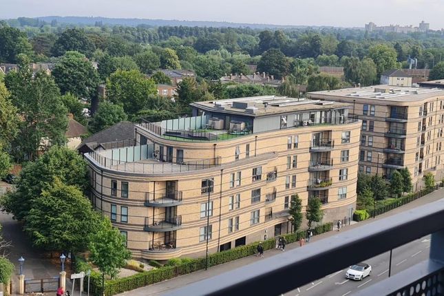 Aspects Court, Slough SL1, 2 bedroom flat for sale - 68116769 ...