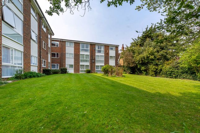 1 bed flat for sale in Leaf Grove, London SE27 - Zoopla