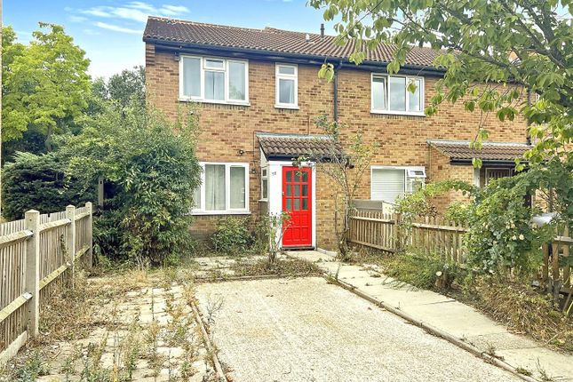 Hogarth Crescent Colliers Wood London Sw19 2 Bedroom End Terrace