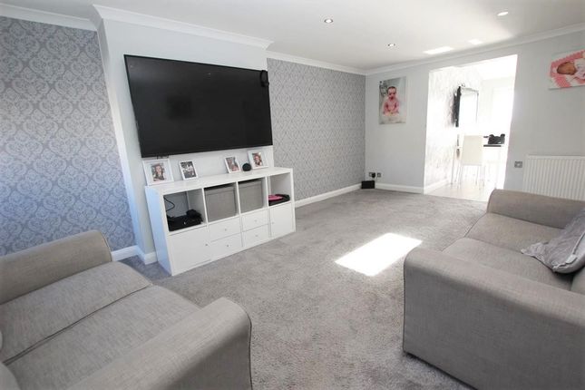 Quarry Knowe, Lanark ML11, 3 bedroom semi-detached house for sale ...