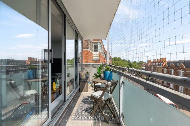 Balham Hill, London SW12, 3 bedroom flat for sale - 70332937 ...