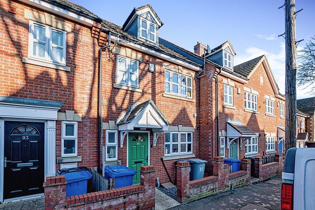 St. Peters Avenue, Kettering NN16, 4 bedroom town house for sale ...