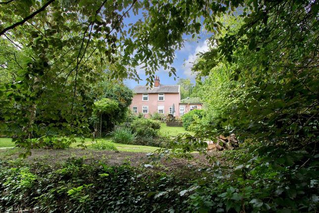 Pin Mill Road, Chelmondiston, Ipswich, Suffolk IP9, 4 bedroom cottage ...