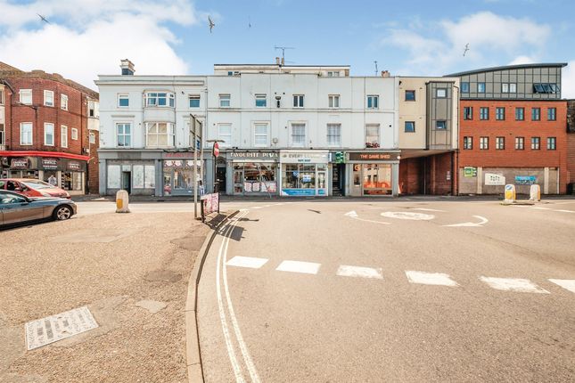 Homes for Sale in River Road, Littlehampton BN17 - Buy Property in ...