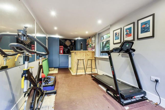 Outwood Avenue, Horsforth, Leeds LS18, 3 bedroom property for sale ...