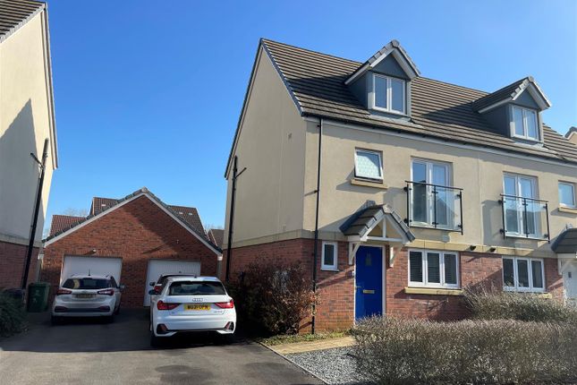 Homington Avenue Coate Swindon Sn3 4 Bedroom Semi Detached House For