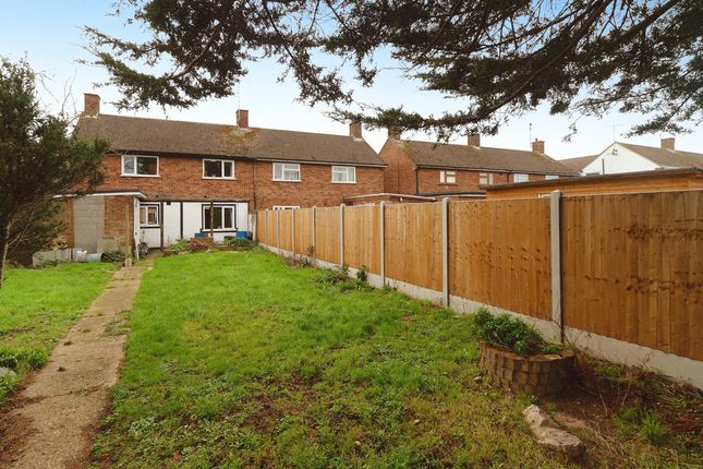 Rochford Garden Way Rochford Ss4 3 Bedroom Semi Detached House For