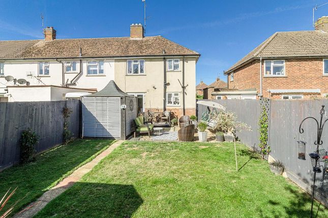 Daisy Bank, Rothwell, Northants, Nortamptonshire NN14, 3 bedroom end ...